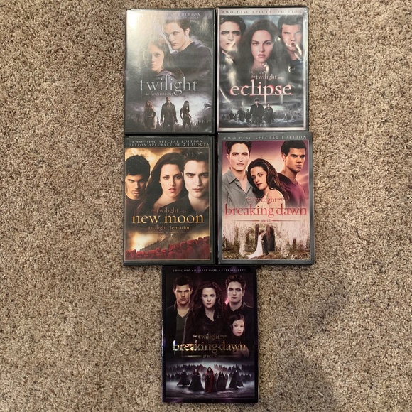 Media | Complete Twilight Saga Dvds | Poshmark